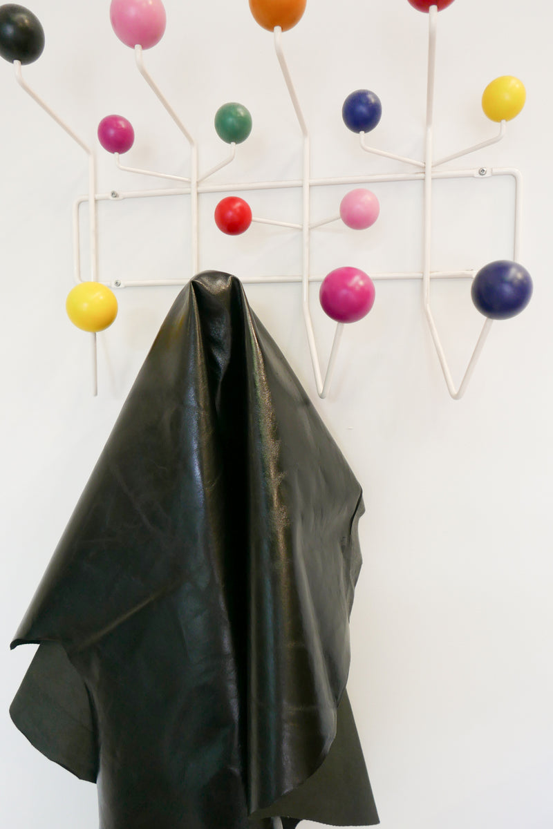 Italian Lamb Hide - Bonded Stretch | Black Gloss – Drapers Fabrics